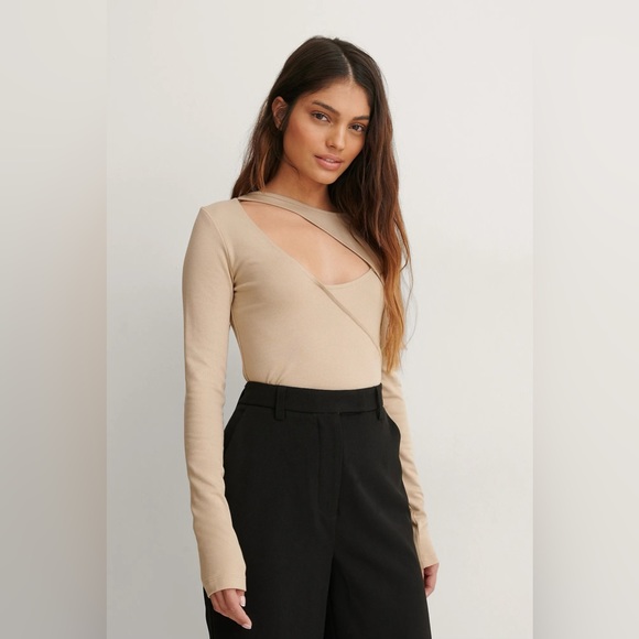 Na-Kd | Tops | Nwt Handpicked X Nakd Cut Out Top In Beige | Poshmark